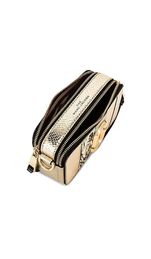 Marc Jacobs Snapshot Bag In Metallic Gold - Light Gold | Editorialist